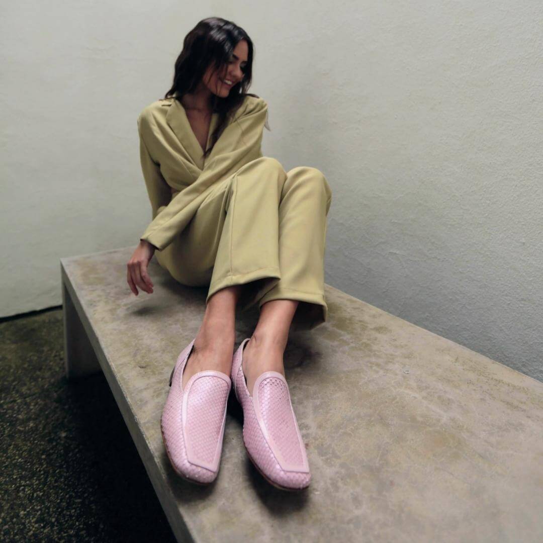 CORA - Rosa Claro Regina Romero Zapato Mocasin de Piso Para Dama en Pi